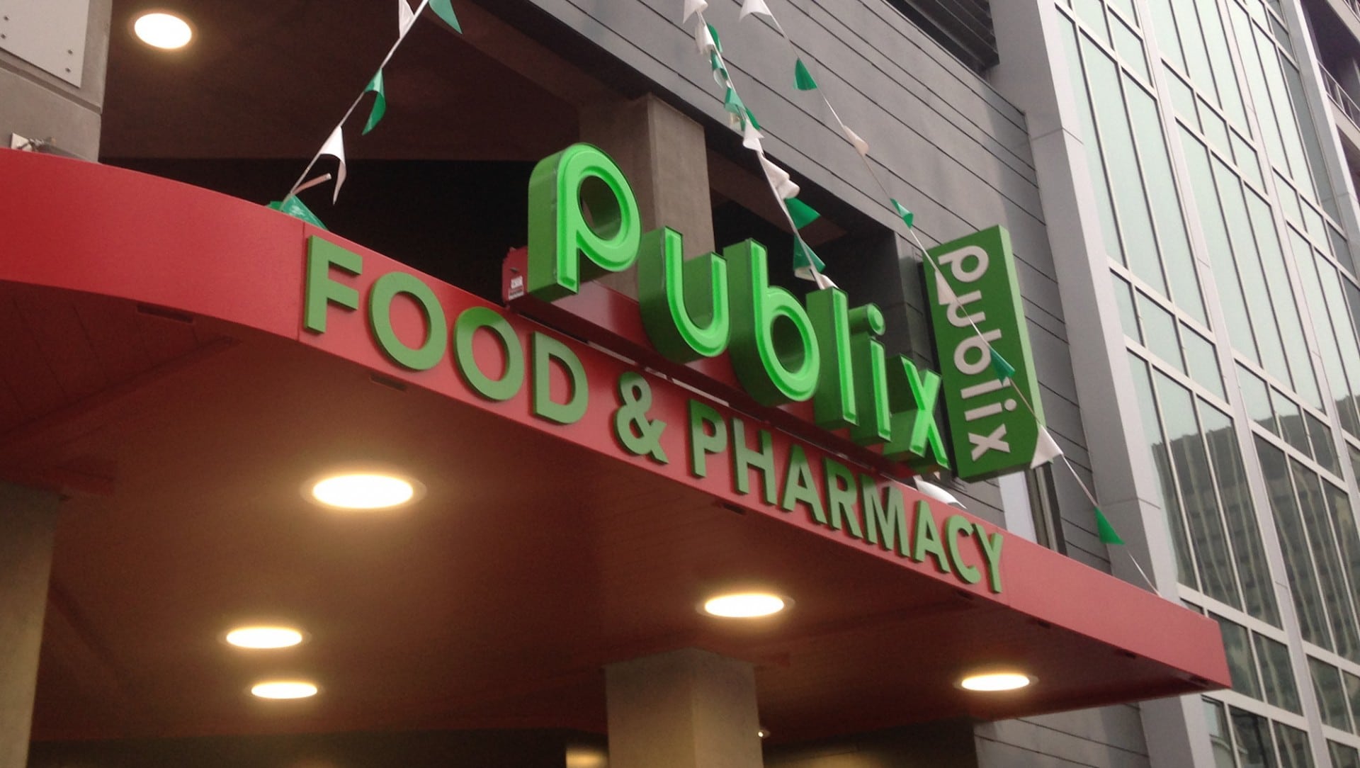 Birmingham’s New Downtown Publix Attracts Residents Beyond the City ...