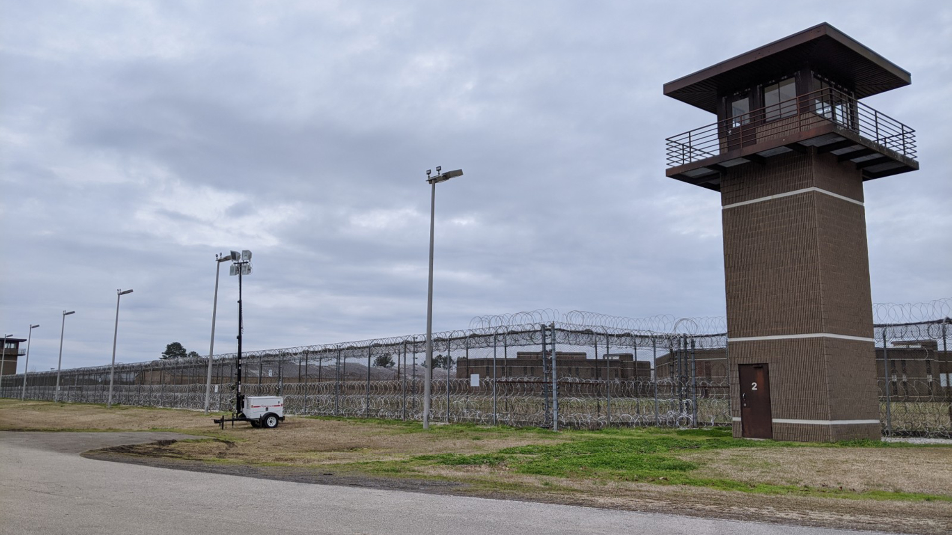 DOJ Lawsuit Could Lead To Federal Oversight Of Alabama Prisons | WBHM 90.3