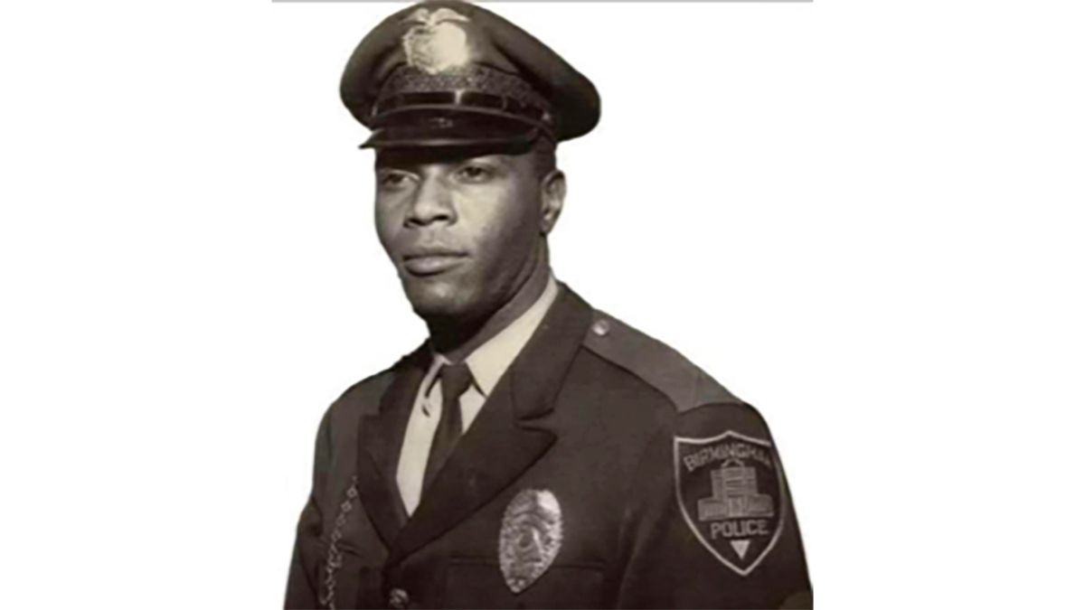 Birmingham’s first Black police officer has died | WBHM 90.3